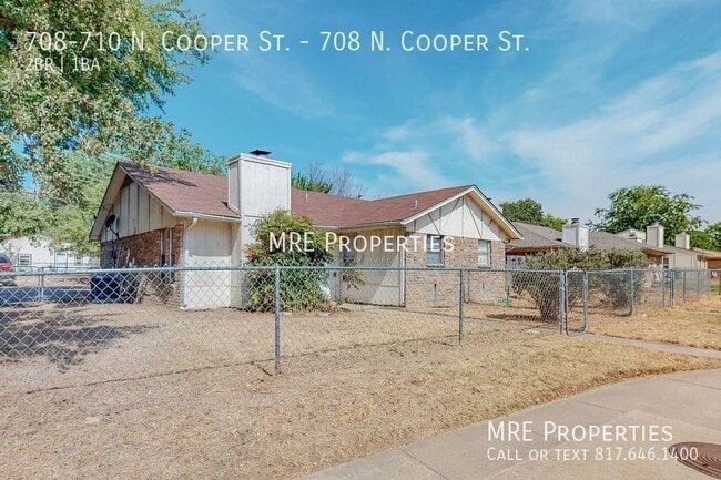 Now Available! 2 Bedroom 1 Bath Duplex for... - 708-710 N Cooper St ...