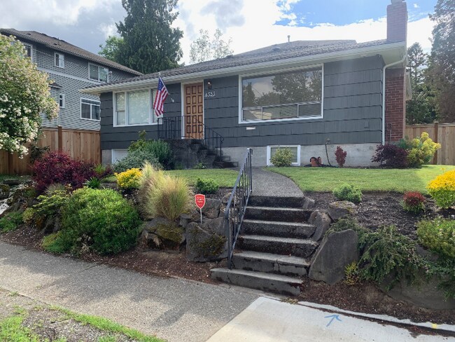 4533 35th Ave W - 4533 35th Ave W Seattle WA 98199 | Apartment Finder