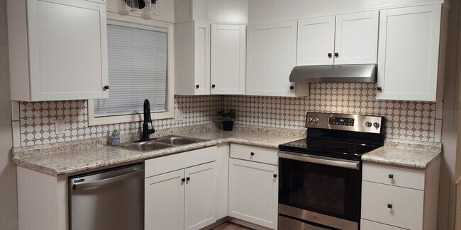 304 Sunset St SW - 304 Sunset St SW Hartselle AL 35640 | Apartment Finder