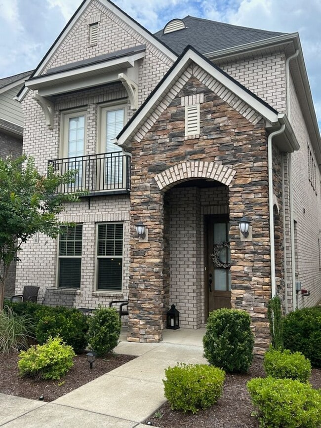 Low Maintenance All Brick Home! - 330 Cornelius Wy Hendersonville TN ...