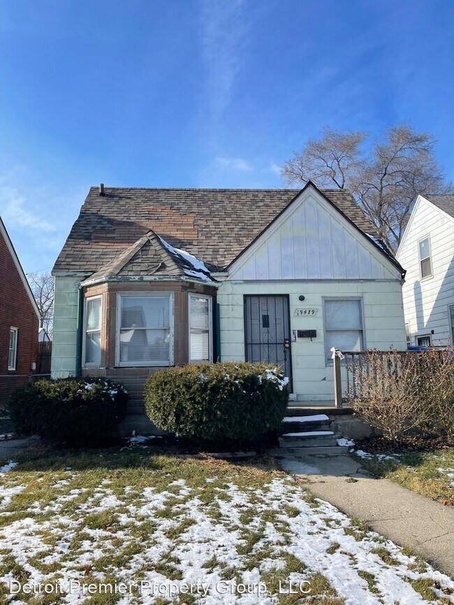 2 br, 1 bath House - 19479 Helen Street - 19479 Helen St Detroit MI ...
