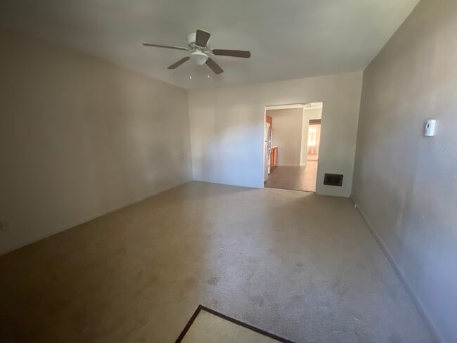 12 N Maple St - 12 N Maple St Hutchinson KS 67501 | Apartment Finder