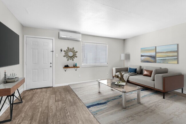 5135 North Fwy - 5135 North Fwy Houston TX 77022 | Apartment Finder