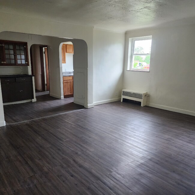 4029 Reading Rd - 4029 Reading Rd Cincinnati OH 45229 | Apartment Finder