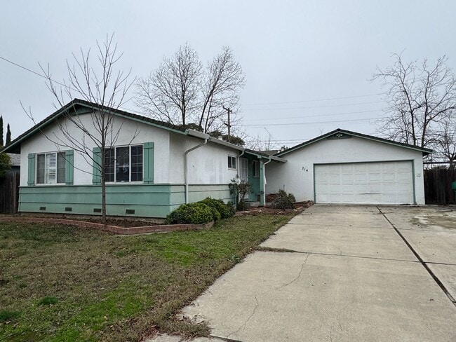 Three Bed, One Bath Home in North Stockton - 714 E Longview Ave ...