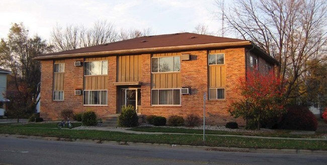 Center Street Apartments - 707 E Center St Warsaw IN 46580 | Apartment ...