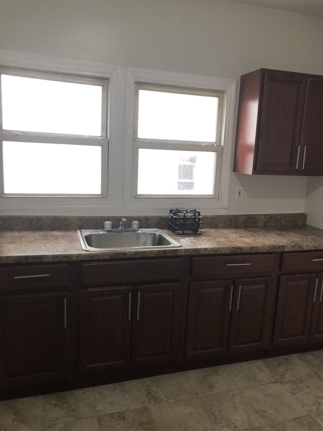 Clinton PL - 58 Clinton Pl Newark NJ 07108 | Apartment Finder