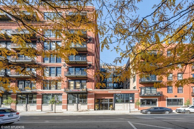 226 N Clinton St - 226 N Clinton St Chicago IL 60661 | Apartment Finder