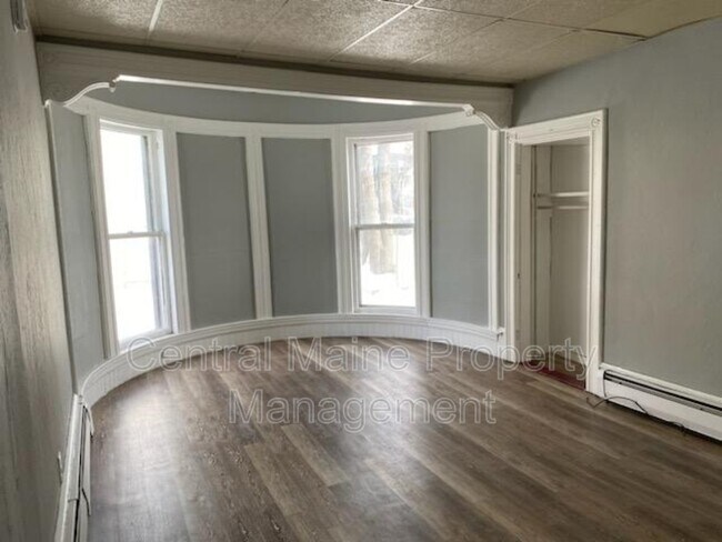 146 Sabattus St - 146 Sabattus St Lewiston ME 04240 | Apartment Finder