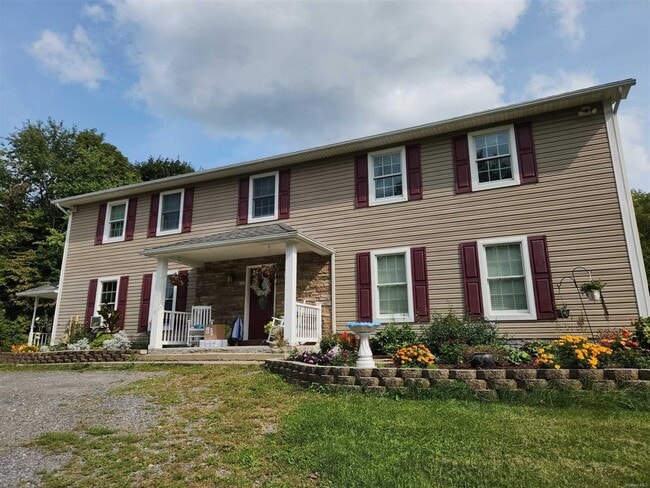 173 Hillside Lake Rd - 173 Hillside Lake Rd Wappingers Falls NY 12590 ...