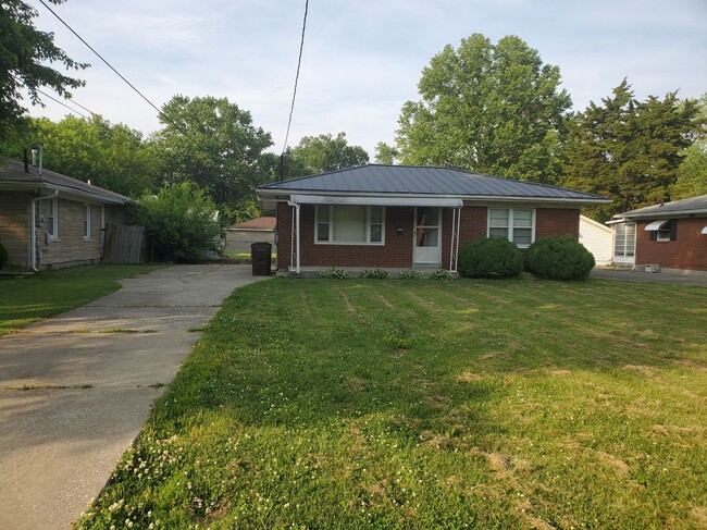 3225 New Lynnview Dr - 3225 New Lynnview Dr Louisville KY 40216 ...