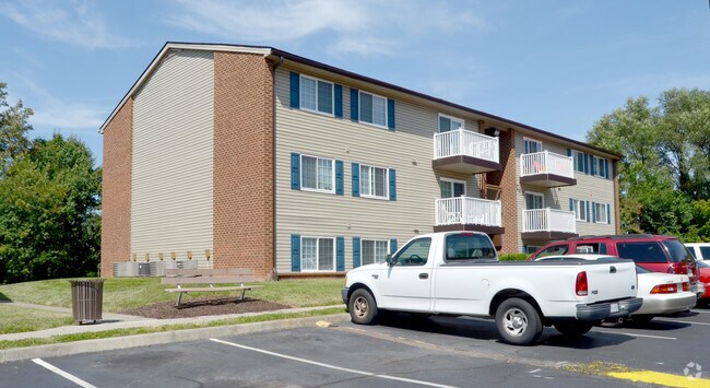 Blue Ridge Manor Apartments - Vinton, VA | Apartment Finder