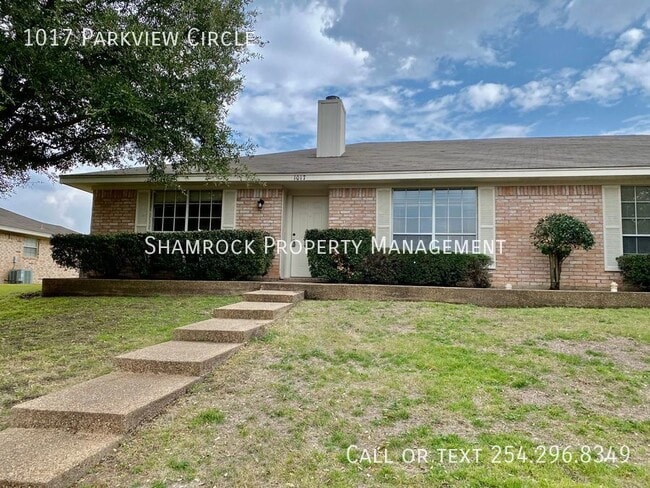 Hewitt Park Duplex - 1017 Parkview Cir Hewitt TX 76643 | Apartment Finder