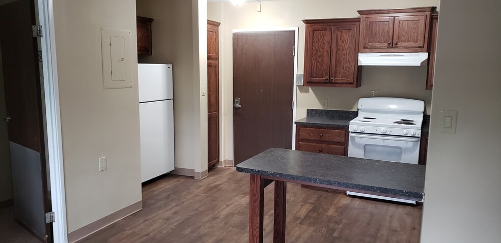 Gorman Towers - 62+ Senior Living - 5800 Grand Ave Fort Smith AR 72904 ...