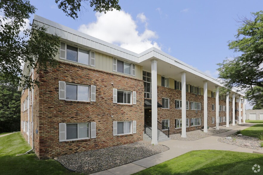 Normandale Lake Estates - 5233-5277 W 82nd St Bloomington MN 55437 ...