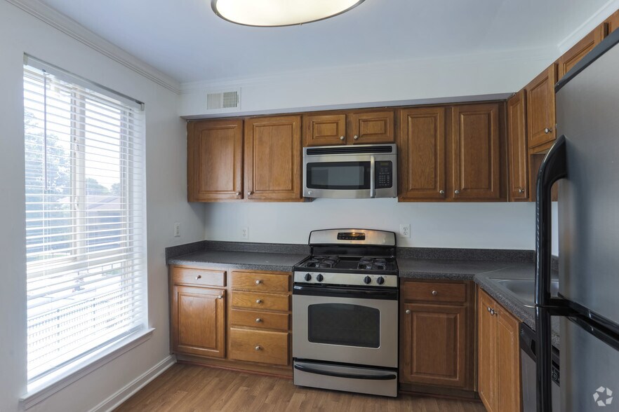 Amber Commons - 7 Prism Pl Gaithersburg MD 20877 | Apartment Finder