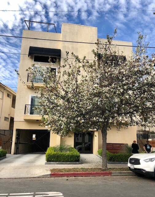 12217 Rochester Ave - 12217 Rochester Ave Los Angeles CA 90025 ...