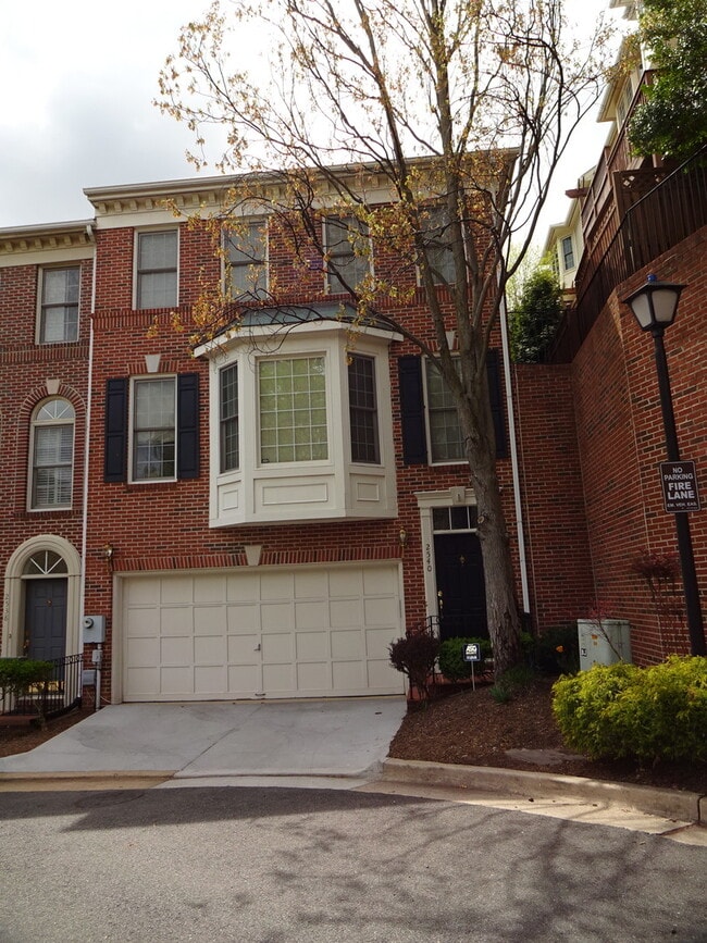 Fabulous Layout with this Beautiful Alexan... - 2540 Gadsby Pl ...
