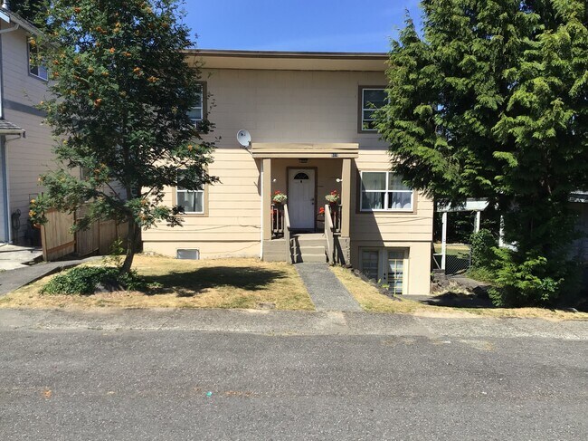 8416 S 113th St - 8416 S 113th St Seattle WA 98178 | Apartment Finder