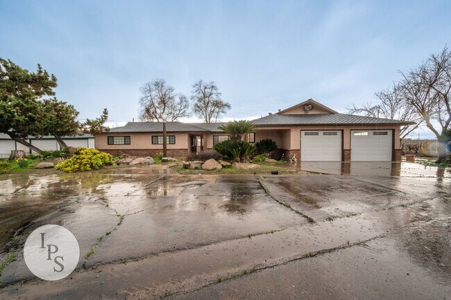 Westside Fresno Home with SOLAR, 4BR/3BA, ... - 501 S Rolinda Ave ...