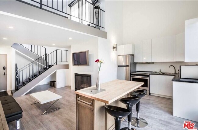 11645 Montana Ave - 11645 Montana Ave Los Angeles CA 90049 | Apartment ...