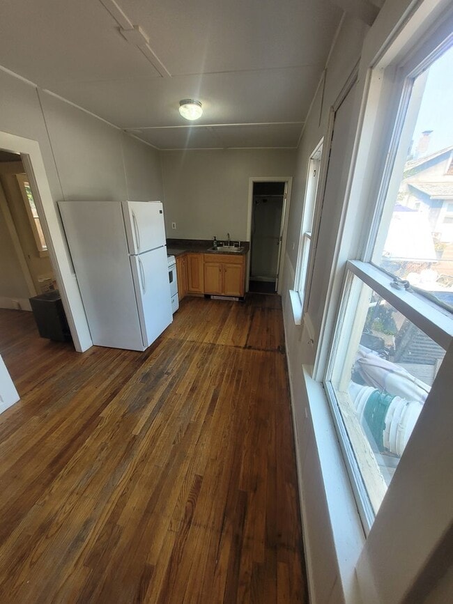 B-Line Palmer - 1506 1/2 Palmer St Miles City MT 59301 | Apartment Finder