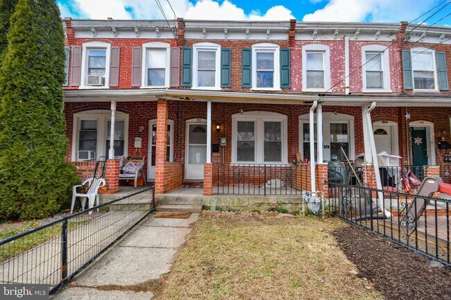 332 W Spring Ave - 332 W Spring Ave Ardmore PA 19003 | Apartment Finder