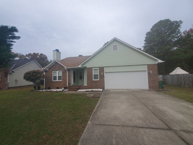 5250 Old Railroad Way - 5250 Old Railroad Way Hope Mills NC 28348 ...