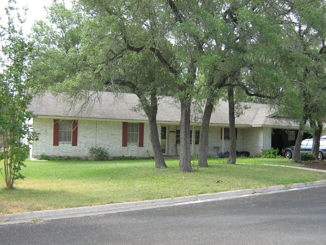 BRICK HOME, NORTH BELTON - 607 E 27th Ave Belton TX 76513 | Apartment ...