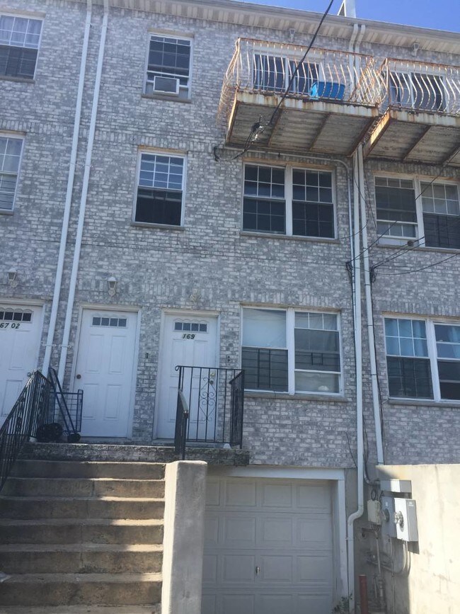 1-69-69 Beach 96th St - 1-69-69 Beach 96th St Queens NY 11693 ...