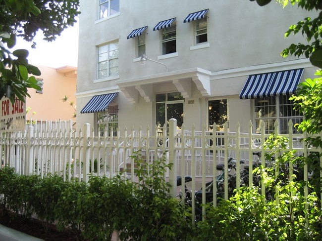 Meridian Apartments - 820 Meridian Ave Miami Beach FL 33139 | Apartment ...