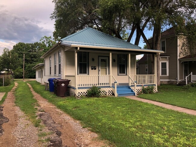 111 North First Street - 111 North First Street Lindsborg KS 67401 ...