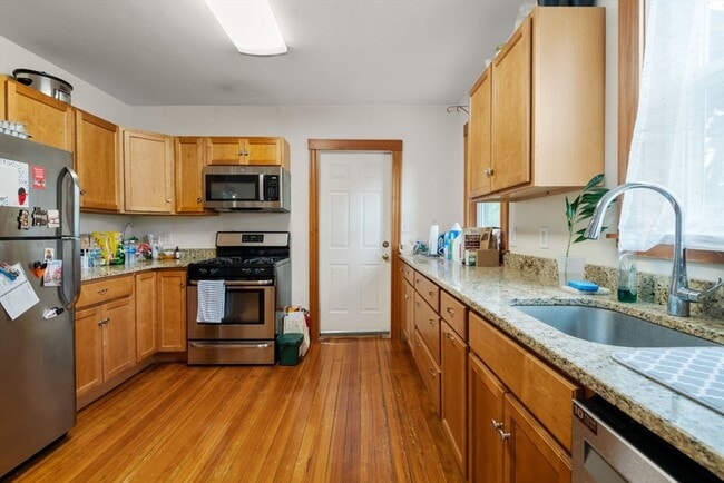 26 Chilton St - 26 Chilton St Cambridge MA 02138 | Apartment Finder