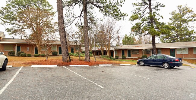 Oak Hill Apartments - 2709 Two Notch Rd Columbia SC 29204 | Apartment ...