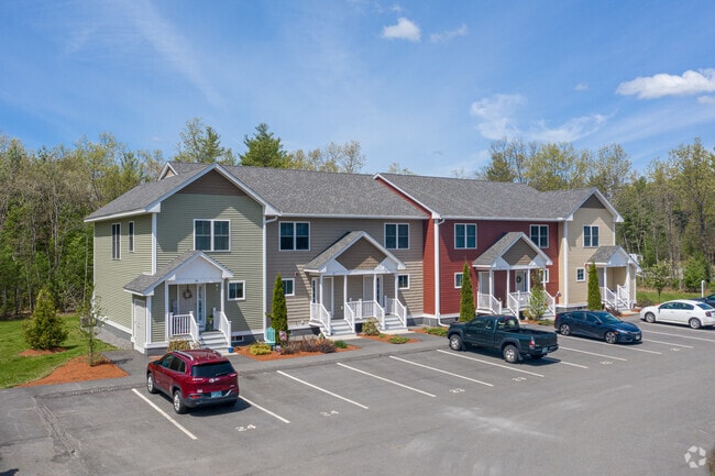 Calawa Court - 1 Calawa Cir Litchfield NH 03052 | Apartment Finder