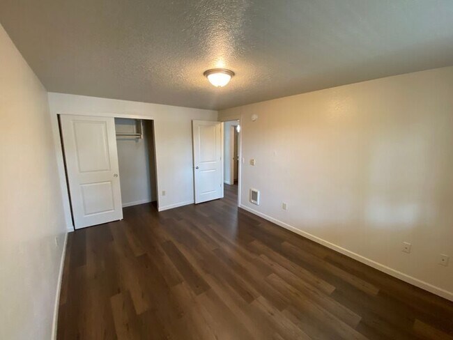 902 Bryan Ct NE - 902 Bryan Ct NE Silverton OR 97381 | Apartment Finder