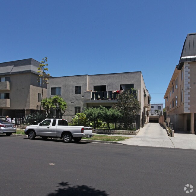 Serrano Apartments - 252 S Serrano Ave Los Angeles CA 90004 | Apartment ...