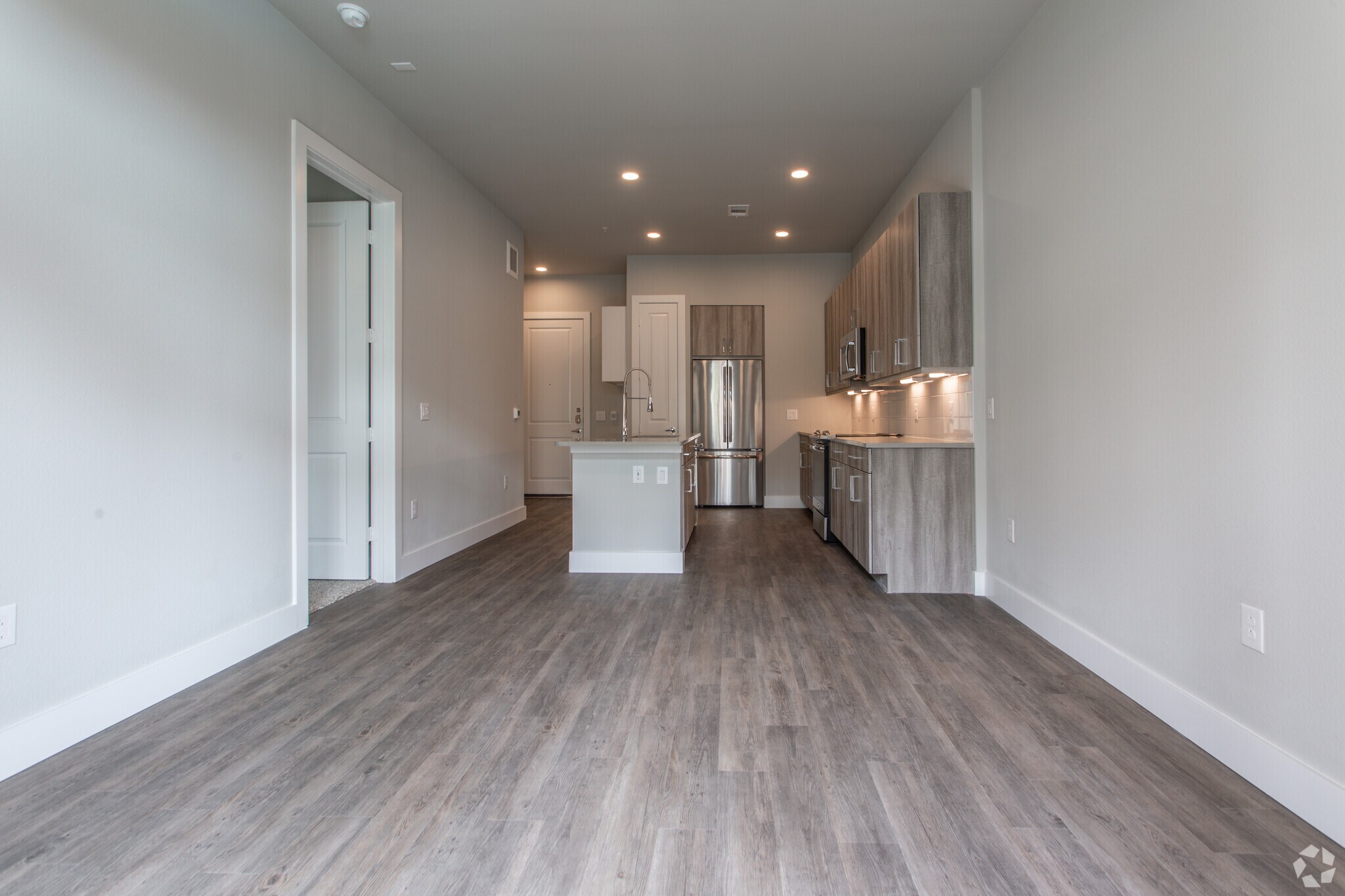 Timbergrove Station - 2717 Minimax St Houston TX 77008 | Apartment Finder