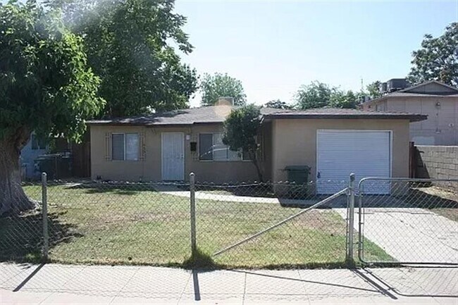 Super cute downtown living - 615 N St Bakersfield CA 93304 | Apartment ...