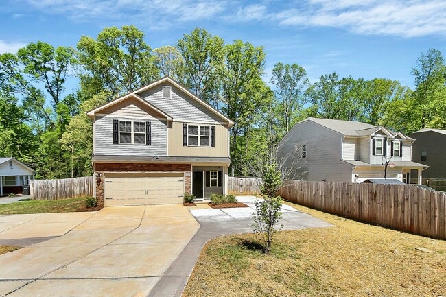 9042 Hood Rd - 9042 Hood Rd Charlotte NC 28215 | Apartment Finder