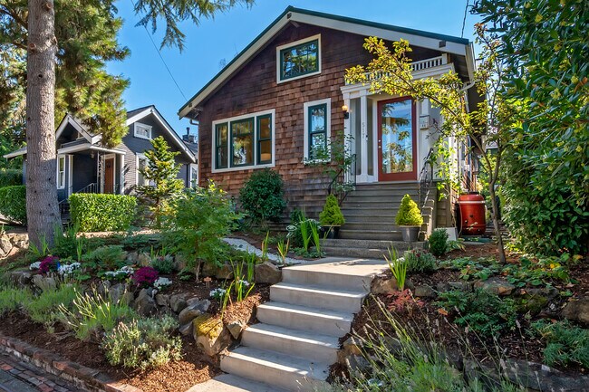 517 W Pleasant Pl - 517 W Pleasant Pl Seattle WA 98119 | Apartment Finder