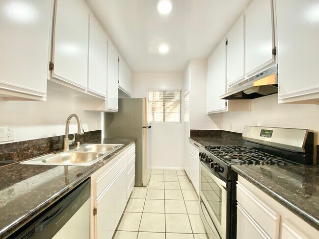 8722 Burton Way - 8722 Burton Way West Hollywood CA 90048 | Apartment ...