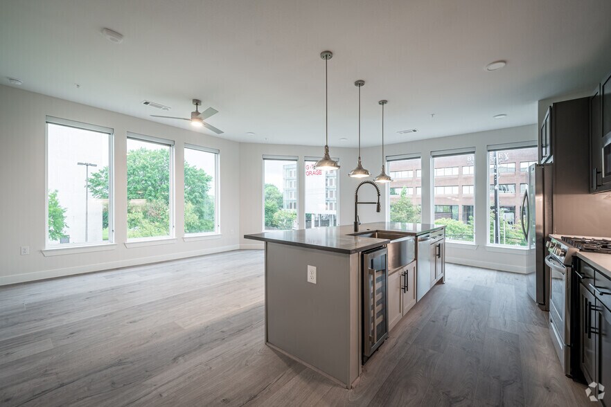 Alexan River Oaks - 3015 Weslayan St Houston TX 77027 | Apartment Finder