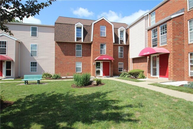 112 Heather Ridge - 112 Heather Ridge Shelton CT 06484 | Apartment Finder