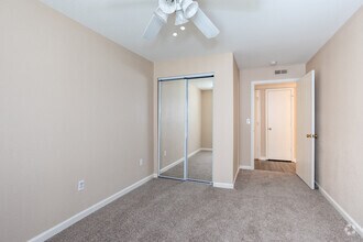 Park Edge Apartments - Lenexa, KS | Apartment Finder