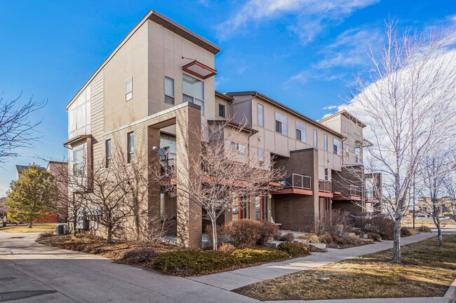 Beautiful Townhouse in Denver's Central Park - 2941 Geneva Ct Denver CO ...