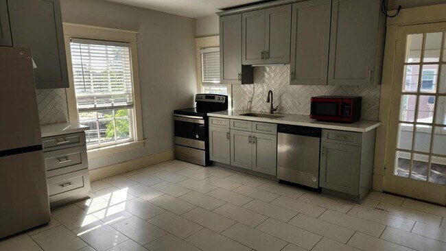 2609 Broadway Avenue J - 2609 Broadway Avenue J Galveston TX 77550 ...