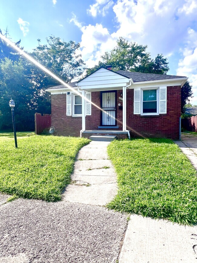 11551 Findlay Ave - 11551 Findlay Ave Detroit MI 48205 | Apartment Finder