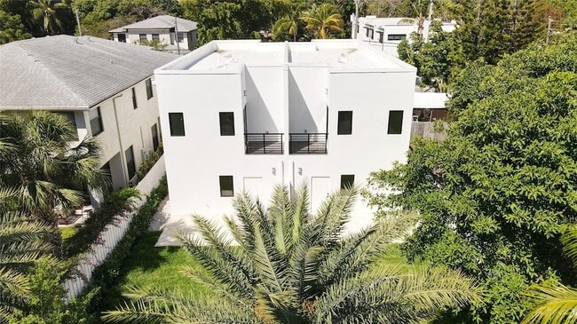 1138 NE 2nd Ave - 1138 NE 2nd Ave Fort Lauderdale FL 33304 | Apartment ...