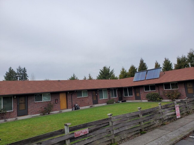 10606 Kendrick St SW - 10606 Kendrick St SW Tacoma WA 98499 | Apartment ...